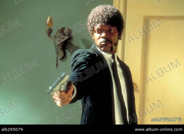SAMUEL L. JACKSON in PULP FICTION, 1994, directed by QUENTIN SAMUEL L. JACKSON in PULP FICTION, 1994, directed by QUENTIN