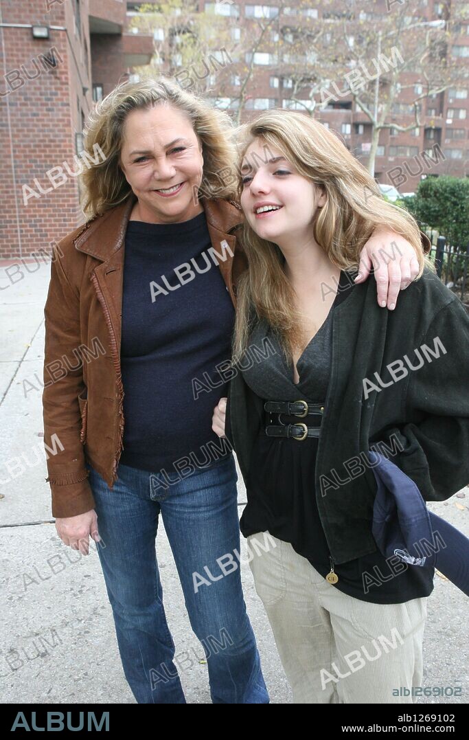 Rachel Ann Weiss Actress