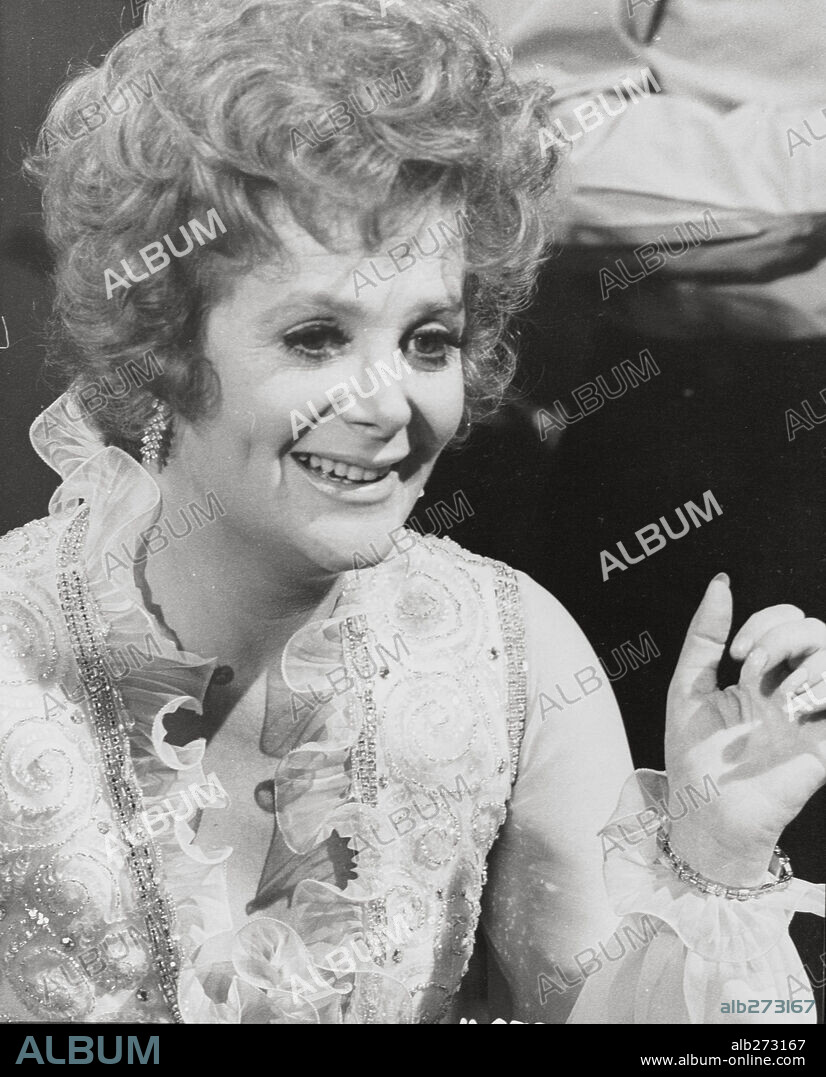 Cara Williams's Instagram, Twitter & Facebook on IDCrawl