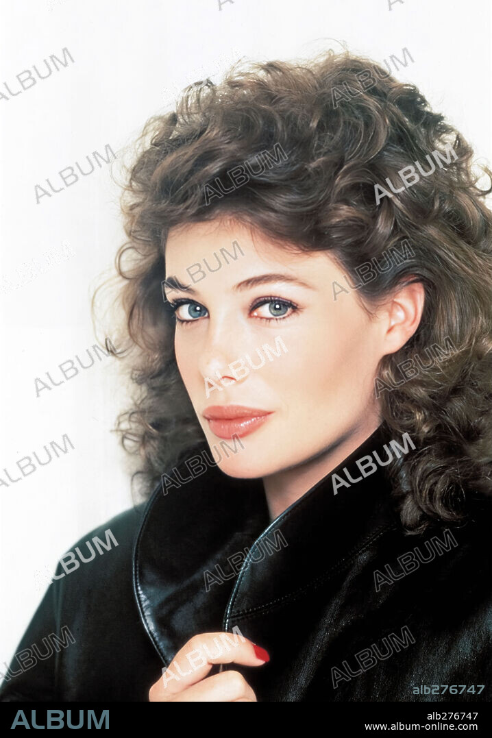Kelly Lebrock Anos 80 Felicitamos A La Inolvidable Kelly LeBrock, Hoy