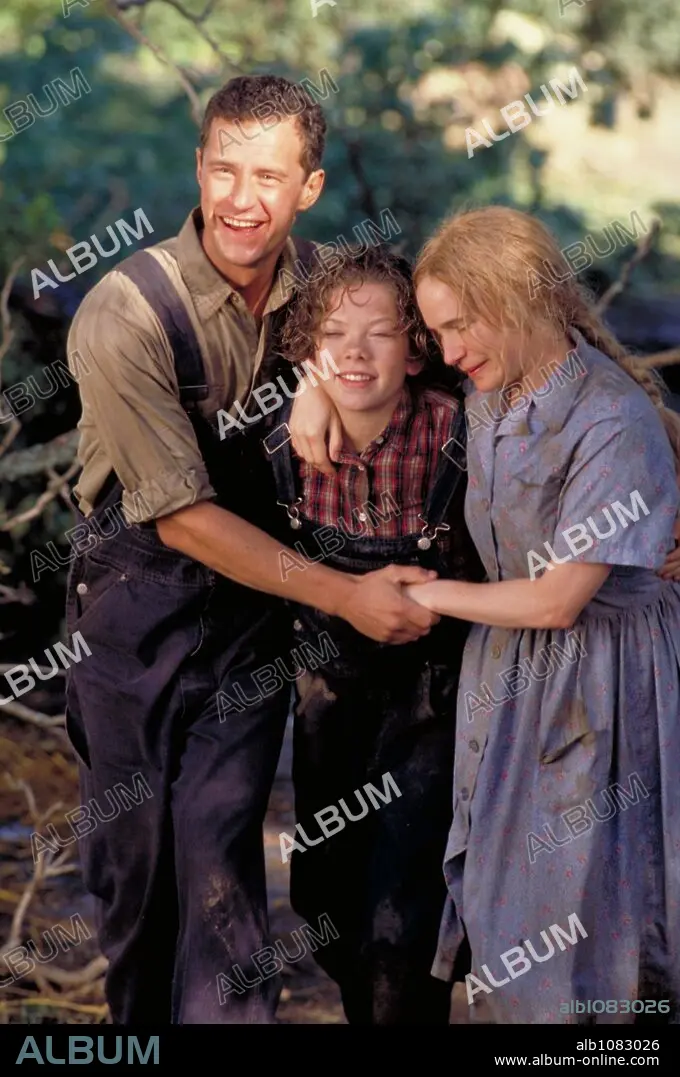 Amelia Campbell And Arkin ABOUT — Annelise Kitching