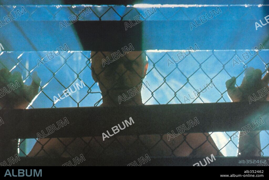 BLADE RUNNER, 1982, directed by RIDLEY SCOTT. Copyright LADD COMPANY ...