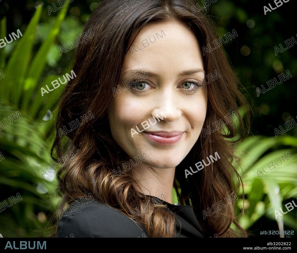 Heidi Emily Thornton Actress