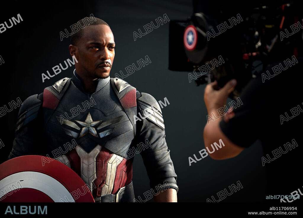 ANTHONY MACKIE en CAPTAIN AMERICA: BRAVE NEW WORLD, 2025, dirigida por ...