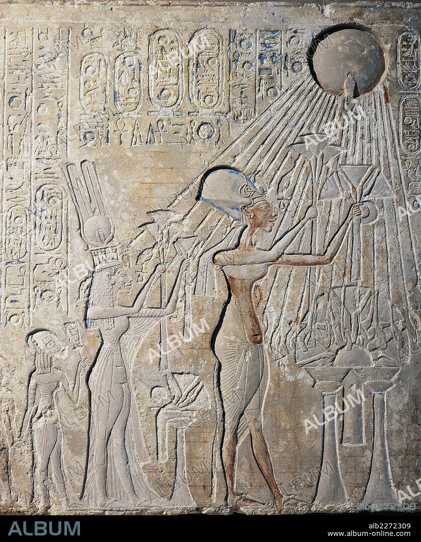 Akhenaten Nefertiti And Their Children